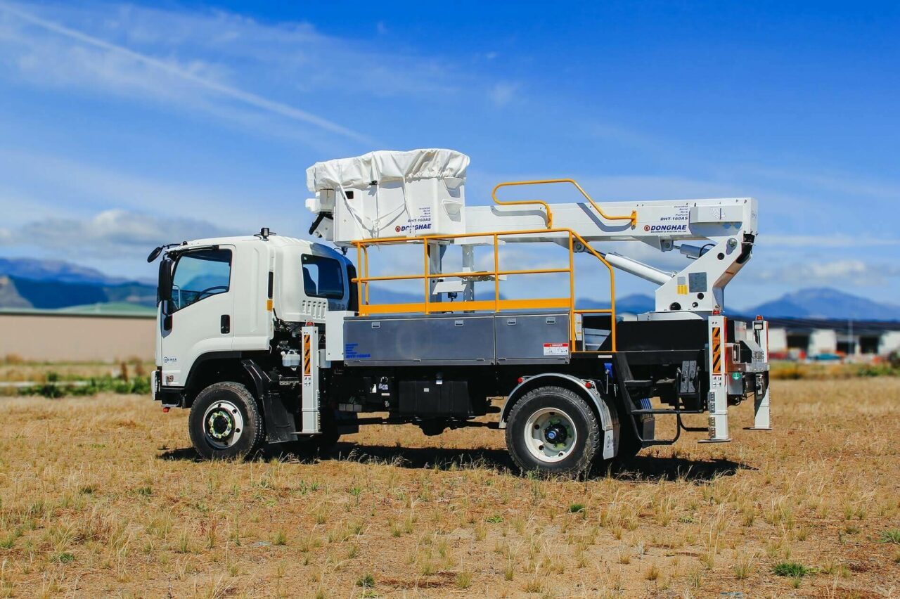 Bucket Trucks HV & LV | Waimea Group NZ Ltd
